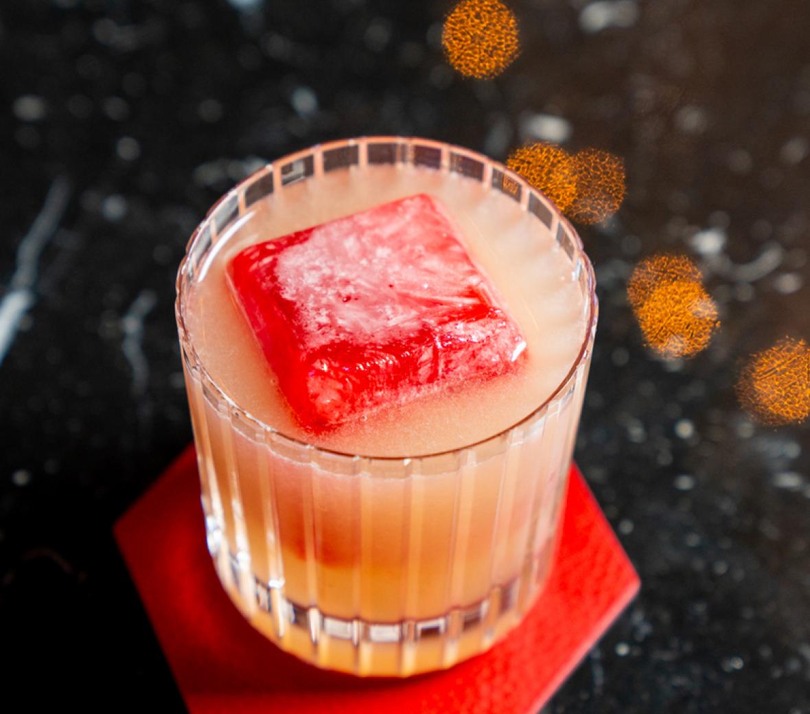Luxury Cocktail Bar NYC | Baccarat Hotel